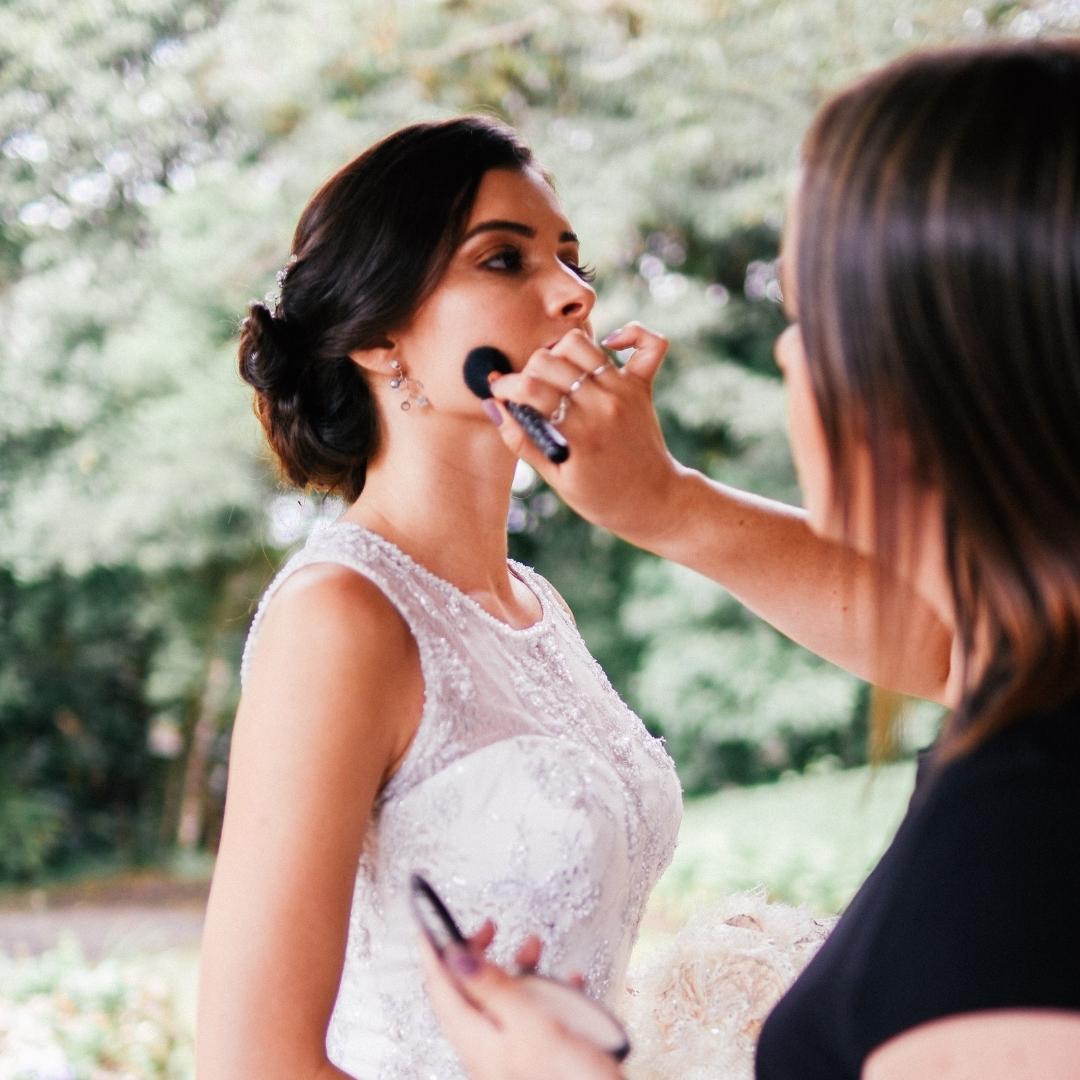How to Become a Makeup Artist in Canada | Step-by-Step 2026