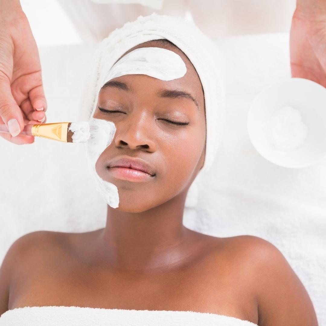 8 Key Steps of a Luxurious Facial: Pro Guide