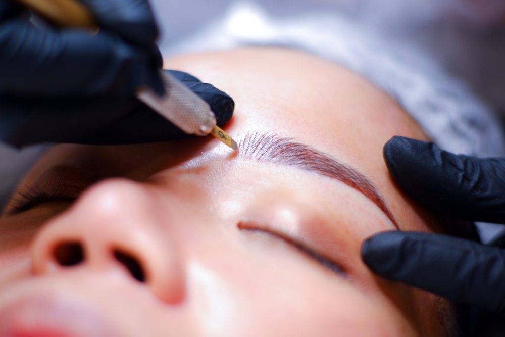 Canada's Best Cosmetic Eyebrow Tattooing Course | Enrol Now!
