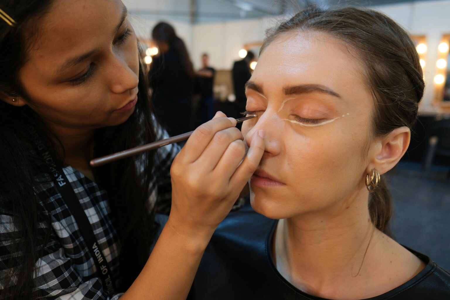 How to Become a Makeup Artist in Canada | Step-by-Step 2026